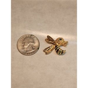 Gerry'S | Jewelry | Vintage Gerrys Gold Tone Wasp Insect Brooch Lapel ...